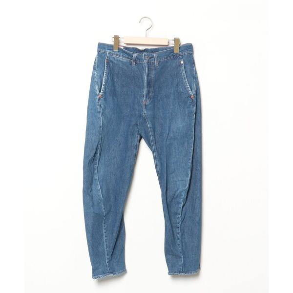 『セール実施中』参考価格：13，200円発売時期：2019年01月コンディション：C（やや使用感あり）使用感があり、やや気になる傷や汚れがあるアイテム装飾部分：剥げ全体的：色あせ参考商品名：LEVI’S(R)ENGINEEREDJEANS(...