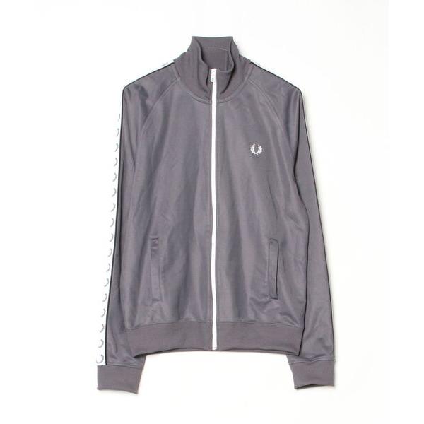 参考価格：19，800円発売時期：2022年08月コンディション：B（目立つ使用感なし）使用感が少ない、または気にならないアイテム袖口：汚れ参考商品名：Taped Track Jacket／フレッドペリートラックジャケット参考品番：J462...