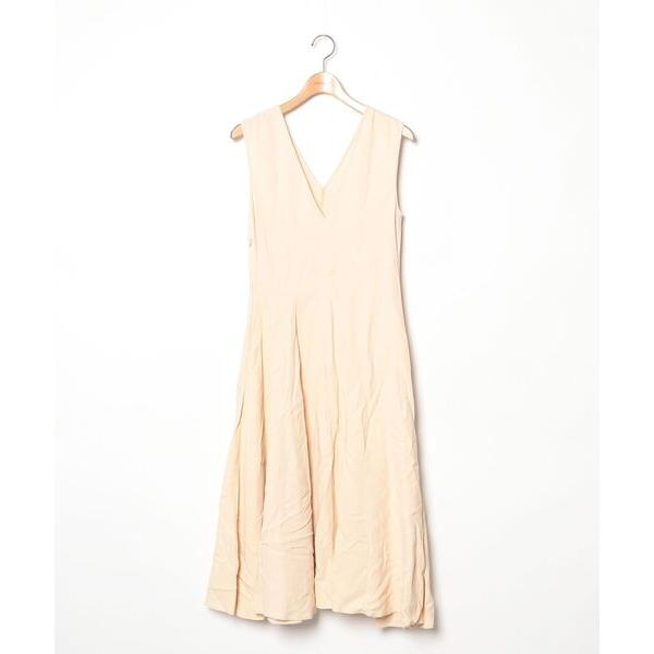 参考価格：62，700円発売時期：2021年05月コンディション：D（傷・汚れあり）傷や汚れがあるが使用には問題ないアイテムブランドタグ：欠損参考商品名：【別注】ROBERTO MUSSO×DES PRES Vネックノースリーブドレス参考品...