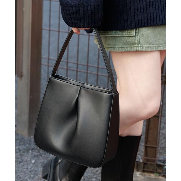 『セール実施中』参考価格：4，620円発売時期：2023年09月コンディション：A（使用感なし）数回使用した程度で使用感が感じられないアイテム参考商品名：3.3 Field Trip／ショルダーBAG 2982268参考品番：982268【...