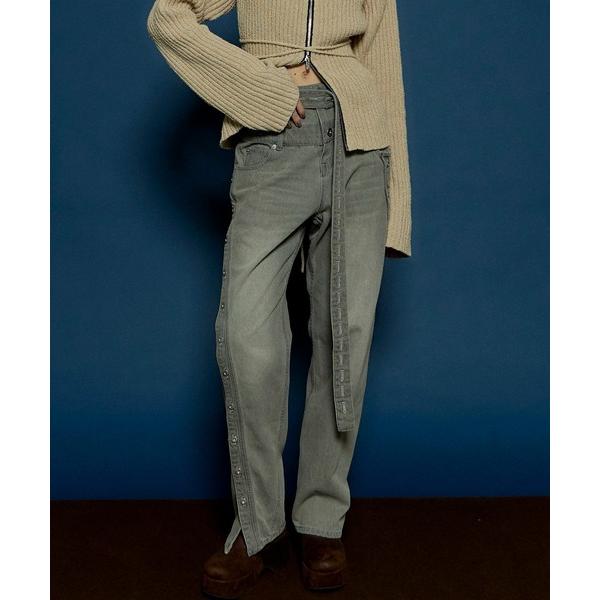 参考価格：17，930円発売時期：2024年08月コンディション：B（目立つ使用感なし）使用感が少ない、または気にならないアイテム内側：毛玉、汚れ付属品：ベルト参考商品名：Double Waist Twisted Denim/ダブルウエスト...