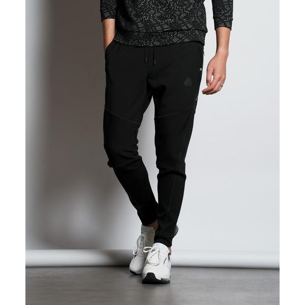 参考価格：14，300円発売時期：2024年08月コンディション：B（目立つ使用感なし）使用感が少ない、または気にならないアイテム全体的：汚れ、毛玉参考商品名：【JUST PLAY】T/Rポンチ立体ジョガーパンツ【セットアップ着用可】参考品...