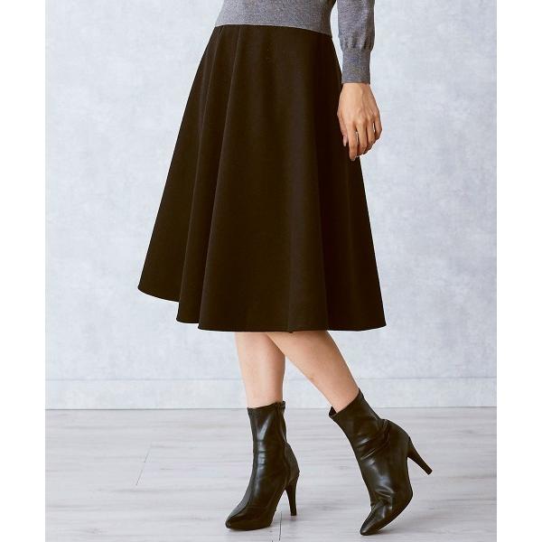 参考価格：17，600円発売時期：2022年10月コンディション：C（やや使用感あり）使用感があり、やや気になる傷や汚れがあるアイテム全体的：毛玉参考商品名：【WEB別注カラーあり】メルトンサーキュラースカート≪セットアップ対応≫参考品番：...