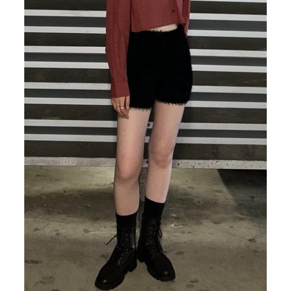 『セール実施中』参考価格：5，500円発売時期：2025年07月コンディション：A（使用感なし）数回使用した程度で使用感が感じられないアイテム参考商品名：【25quee】フェザーショートパンツ/587782参考品番：587782【商品に関す...