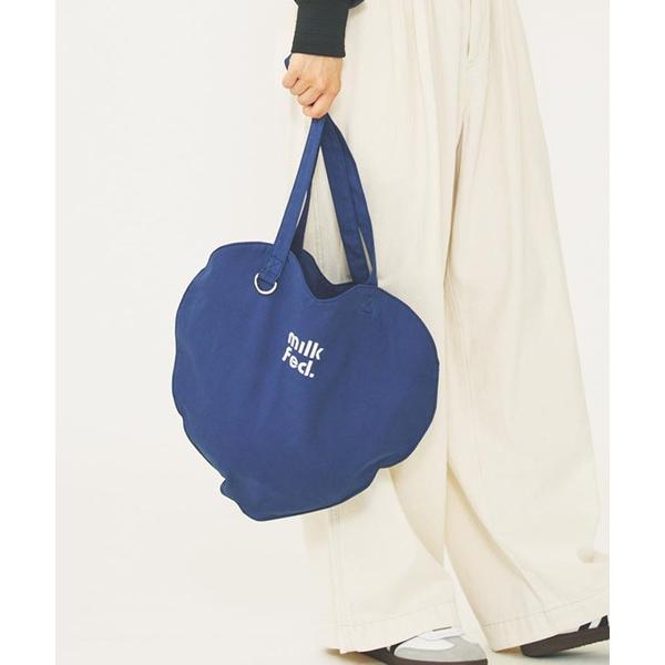 参考価格：4，400円発売時期：2024年07月コンディション：B（目立つ使用感なし）使用感が少ない、または気にならないアイテム表面：汚れ参考商品名：HEART SHAPED TOTE BAG参考品番：103243053004【商品に関する...