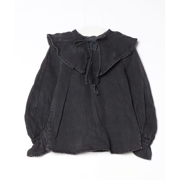 『タイムセール実施中』参考価格：8，910円発売時期：2021年12月コンディション：C（やや使用感あり）使用感があり、やや気になる傷や汚れがあるアイテム全体的：色あせ参考商品名：デニムラッフルデザインブラウス参考品番：09WFT22110...