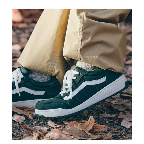 参考価格：3，289円発売時期：2023年10月コンディション：B（目立つ使用感なし）使用感が少ない、または気にならないアイテム表面・つま先：汚れ参考商品名：VANS ヴァンズ TYSON タイソン V8610 GREEN/DK.GREEN...