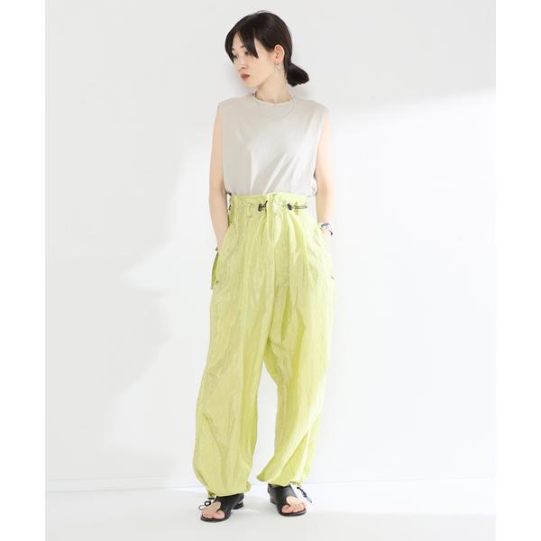 参考価格：26，400円発売時期：2023年08月コンディション：A（使用感なし）数回使用した程度で使用感が感じられないアイテム参考商品名：pelleq x VERMEIL par iena パラシュートパンツ参考品番：2303093811...