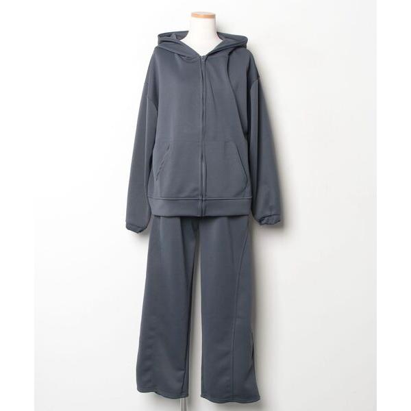 参考価格：6，380円発売時期：2025年12月コンディション：B（目立つ使用感なし）使用感が少ない、または気にならないアイテムすそ周り：毛玉袖：汚れ内側：ほつれ参考商品名：オーバーサイズ スウェット セットアップ 上下セット参考品番：TA...