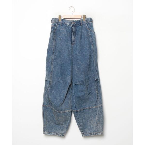 参考価格：22，990円発売時期：2025年01月コンディション：B（目立つ使用感なし）使用感が少ない、または気にならないアイテム全体的：汚れポケット：毛玉ベルト：欠損参考商品名：a.p.o.v. ウエストロングベルトワイドバレルレッグオー...