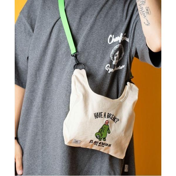 参考価格：3，850円発売時期：2024年07月コンディション：C（やや使用感あり）使用感があり、やや気になる傷や汚れがあるアイテム内側：汚れ留め具：剥げ参考商品名：2WAY刺繍キャンバスミニショルダーHAVE A BREAK参考品番：G4...