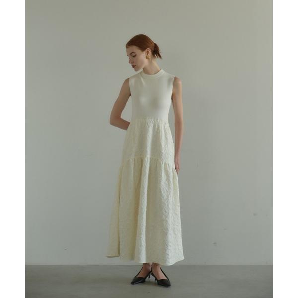 『タイムセール実施中』参考価格：17，600円発売時期：2024年05月コンディション：S（新品同様）タグ付きの未使用、または新品同様のアイテム付属品：タグ参考商品名：knit jacquard dress ニットジャガードドレス / 結婚...