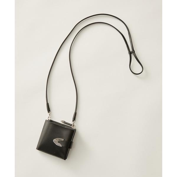 『セール実施中』参考価格：35，200円発売時期：2023年05月コンディション：B（目立つ使用感なし）使用感が少ない、または気にならないアイテム表面：傷付属品：箱参考商品名：【TOGA ARCHIVES/トーガアーカイブス】レザーショルダ...