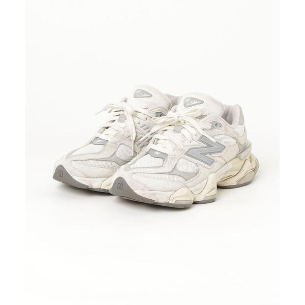 『タイムセール実施中』参考価格：24，200円発売時期：2023年01月コンディション：C（やや使用感あり）使用感があり、やや気になる傷や汚れがあるアイテムかかと：擦り減り全体的：汚れ付属品：靴紐参考商品名：90/60参考品番：U9060E...