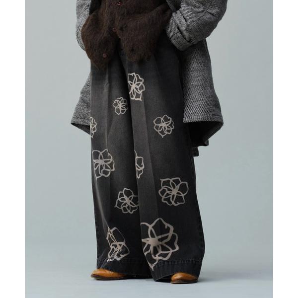 参考価格：15，400円発売時期：2024年12月コンディション：A（使用感なし）数回使用した程度で使用感が感じられないアイテム参考商品名：soerte × camphor wood / FLOWER PAINT WIDE BUGGY DE...