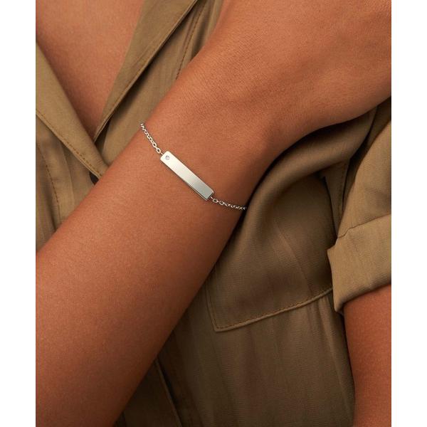 参考価格：8，250円発売時期：2023年08月コンディション：B（目立つ使用感なし）使用感が少ない、または気にならないアイテム表面：傷付属品：保存袋参考商品名：フォッシル アクセサリー レディース ブレスレット  JOF00981040参...