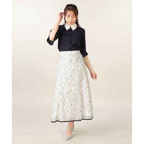 参考価格：22，000円発売時期：2023年01月コンディション：A（使用感なし）数回使用した程度で使用感が感じられないアイテム参考商品名：コードレース切替フレアースカート参考品番：37232140500【商品に関する注意事項】・こちらの商...