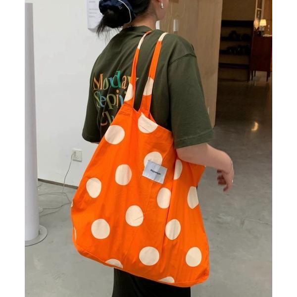 ZOZO問い合わせ番号:103776971ショップ:MANGROVE，マングローブブランド:Vipoa，ヴィポア商品名:Orange polka dot tote bagカテゴリ:バッグ>ショルダーバッグブランド品番:MA-26-1-...