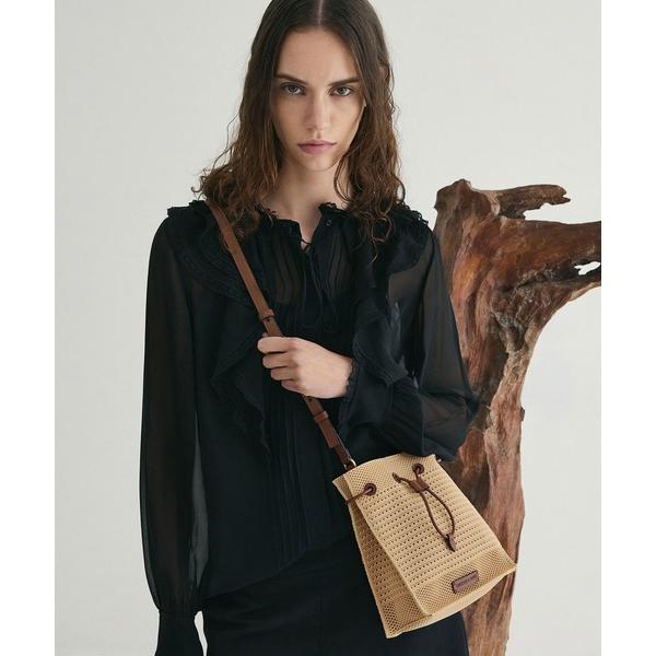 参考価格：11，900円発売時期：2025年04月コンディション：B（目立つ使用感なし）使用感が少ない、または気にならないアイテム全体的：汚れ参考商品名：Ida アイダ ニットバケツバッグ参考品番：CK2-10782580【商品に関する注意...