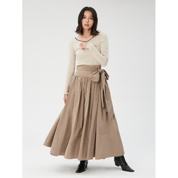 『セール実施中』参考価格：28，600円発売時期：2023年10月コンディション：A（使用感なし）数回使用した程度で使用感が感じられないアイテム付属品：ベルト参考商品名：リボンベルトギャザーマキシスカート参考品番：FWFS235010【商品...