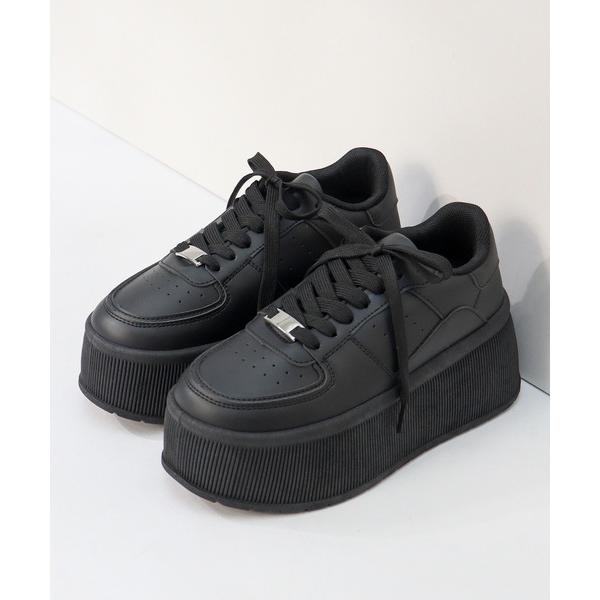 『タイムセール実施中』参考価格：4，950円発売時期：2025年04月コンディション：C（やや使用感あり）使用感があり、やや気になる傷や汚れがあるアイテムつま先・かかと：擦り減り内側・ソール：汚れ表面：履きジワ参考サイズ：22.5cm参考商...