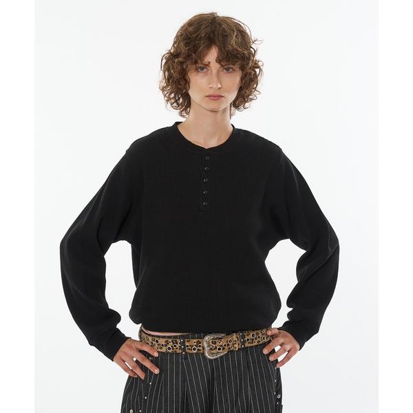 参考価格：4，950円発売時期：2025年08月コンディション：A（使用感なし）数回使用した程度で使用感が感じられないアイテム参考商品名：DRAW CODE HENRY NECK THERMAL LONG SLEEVE / ドローコードヘン...