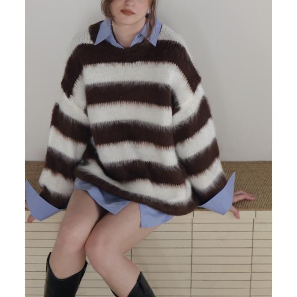 参考価格：5，940円発売時期：2025年09月コンディション：A（使用感なし）数回使用した程度で使用感が感じられないアイテム参考商品名：シャギーボーダーオーバーサイズ配色ニット参考品番：246-021S1116【商品に関する注意事項】・こ...