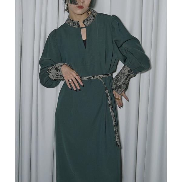 『セール実施中』参考価格：9，900円発売時期：2023年10月コンディション：D（傷・汚れあり）傷や汚れがあるが使用には問題ないアイテム後身頃：ほつれ付属品：ベルト参考商品名：Jacquard cuffs classy モードドレス参考品...