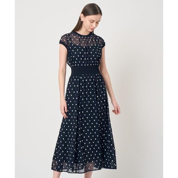 ZOZO問い合わせ番号:103857891ショップ:ANAYI，アナイブランド:ANAYI，アナイ商品名:フラワー刺繍ドットフレア ワンピースカテゴリ:ワンピース/ドレス>ワンピースブランド品番:10261714340素材:本体:ポリ...