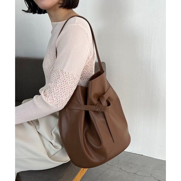 『セール実施中』ZOZO問い合わせ番号:103858993ショップ:CAPRICIEUX LE'MAGE，カプリシュレマージュブランド:CAPRICIEUX LE'MAGE，カプリシューレマージュ商品名:ベルテッドバケットトートバッグカテゴ...