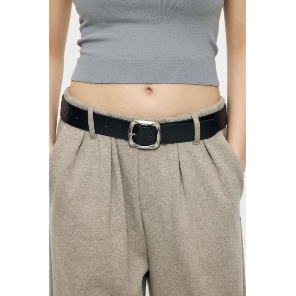 ZOZO問い合わせ番号:103861351ショップ:MOUSSY，マウジーブランド:MOUSSY，マウジー商品名:【26年SS新作】CHUNKY BUCKLE LEATHER ベルトカテゴリ:ファッション雑貨>ベルトブランド品番:01...