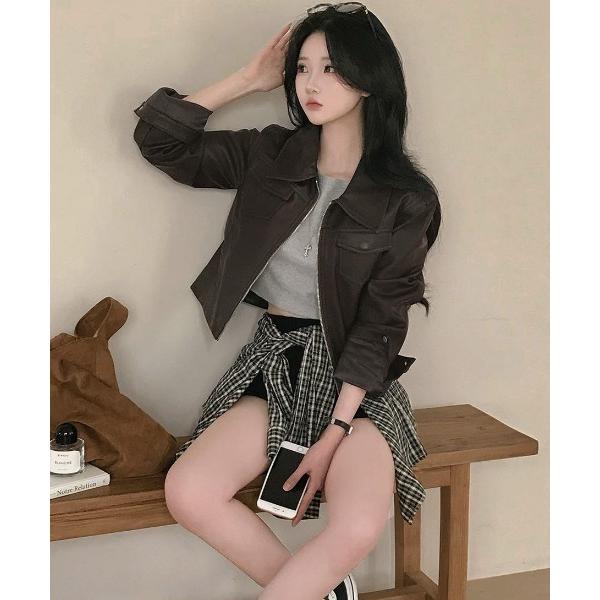 参考価格：12，900円発売時期：2025年02月コンディション：A（使用感なし）数回使用した程度で使用感が感じられないアイテム参考商品名：[BELLIDE MADE] レタリーポケットスリムレザージャケット参考品番：bei-25j-001...