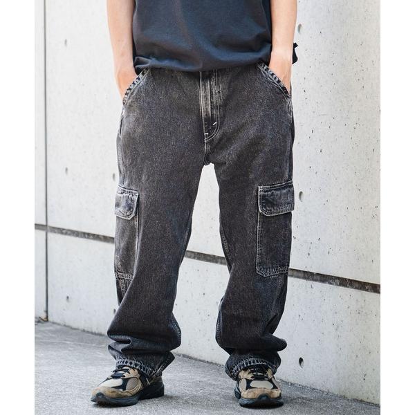 『セール実施中』参考価格：14，300円発売時期：2023年07月コンディション：B（目立つ使用感なし）使用感が少ない、または気にならないアイテムポケット：毛玉参考商品名：Levi’s/リーバイス SILVERTAB ルーズカーゴパンツ参考...