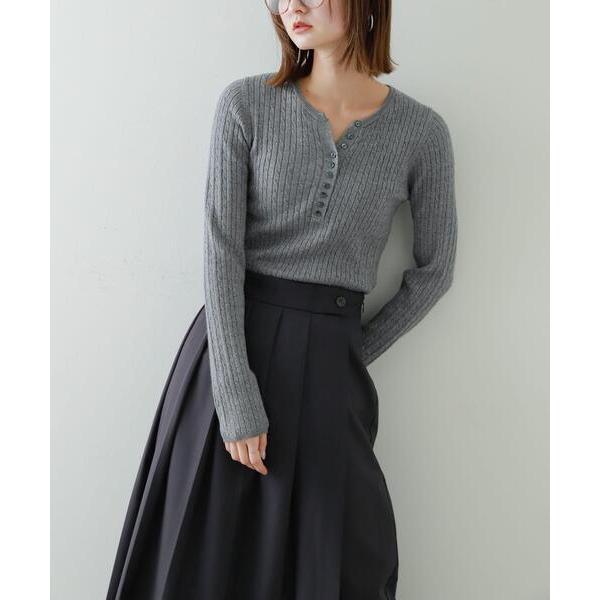 参考価格：4，400円発売時期：2024年11月コンディション：A（使用感なし）数回使用した程度で使用感が感じられないアイテム参考商品名：ヘンリーネックミニケーブルセーター参考品番：AA47-22S136【商品に関する注意事項】・こちらの商...