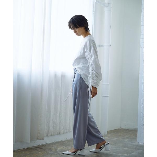 『セール実施中』参考価格：5，940円発売時期：2023年08月コンディション：C（やや使用感あり）使用感があり、やや気になる傷や汚れがあるアイテム全体的：汚れ参考商品名：【Abor】シャーリングロングスリーブT-シャツ参考品番：221-5...