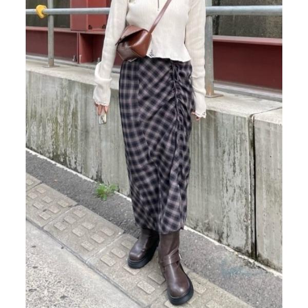 参考価格：7，590円発売時期：2024年09月コンディション：A（使用感なし）数回使用した程度で使用感が感じられないアイテム参考商品名：【新色追加】チェックパッチワークスカート参考品番：KAZ10A2101A0005【商品に関する注意事項...