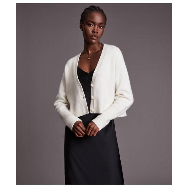 参考価格：34，100円発売時期：2022年07月コンディション：A（使用感なし）数回使用した程度で使用感が感じられないアイテム参考商品名：VIKA CARDIGAN | VIKA カーディガン参考品番：WK039V-4742【商品に関する...