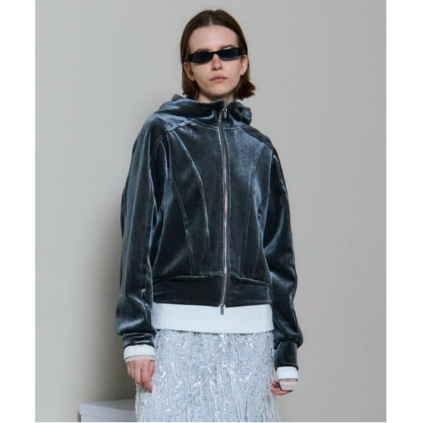 参考価格：17，930円発売時期：2025年07月コンディション：A（使用感なし）数回使用した程度で使用感が感じられないアイテム参考商品名：【25AW PRE-ORDER】Velor Cardboard Hoodie/ベロアダンボールフーデ...