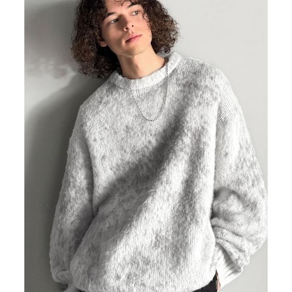 参考価格：5，998円発売時期：2025年10月コンディション：A（使用感なし）数回使用した程度で使用感が感じられないアイテム参考商品名：「まるで毛布。」モヘアライクシャギー素材オーバーサイズクルーネックセーター／Mohair-Like S...