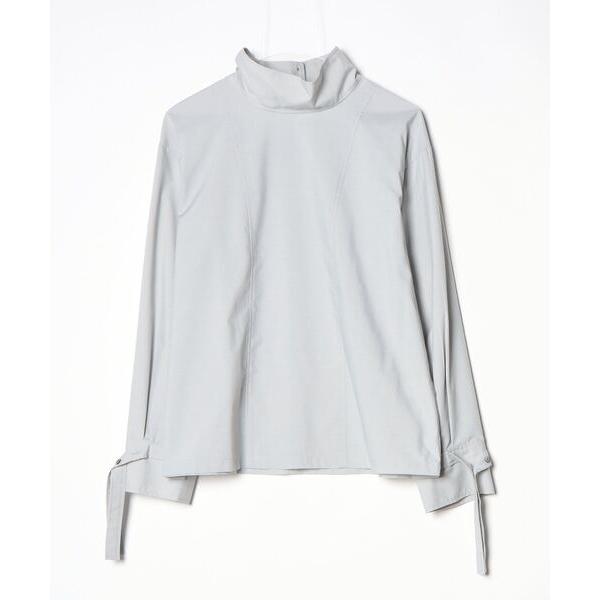 『セール実施中』参考価格：17，600円発売時期：2025年08月コンディション：A（使用感なし）数回使用した程度で使用感が感じられないアイテム参考商品名：RBS / ベルトカフス ハイネック ブラウス参考品番：61-11-0808-597...