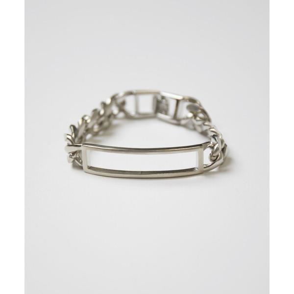 『セール実施中』参考価格：9，900円発売時期：2023年09月コンディション：B（目立つ使用感なし）使用感が少ない、または気にならないアイテム全体的：くすみ、傷、汚れ参考商品名：Iru/イル Frame ID bracelet/ブレスレッ...