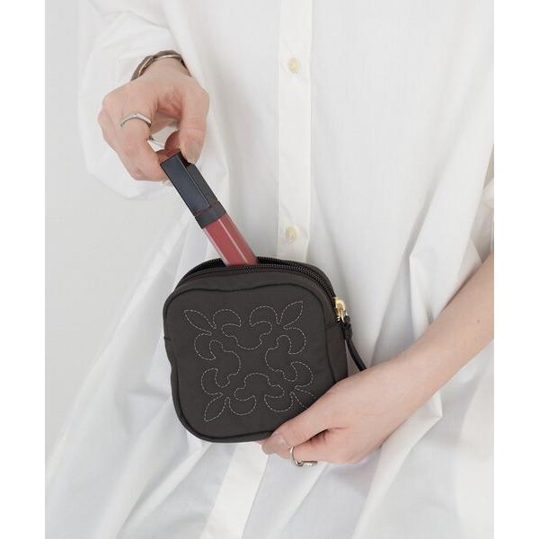 ZOZO問い合わせ番号:103900196ショップ:russet，ラシットブランド:russet，ラシット商品名:コーデュラナイロンスクエアポーチカテゴリ:財布/小物>その他小物ブランド品番:RUZ1061289A0006素材:本体：...