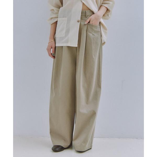 ZOZO問い合わせ番号:103901239ショップ:宝島社STORE，タカラジマシャストアブランド:Obis＆，オビスアンド商品名:カーブタックワイドパンツカテゴリ:パンツ>その他パンツブランド品番:4165507素材:オフホワイト：...