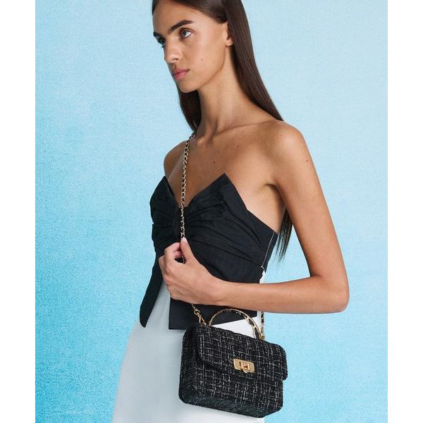 参考価格：14，900円発売時期：2025年07月コンディション：A（使用感なし）数回使用した程度で使用感が感じられないアイテム参考商品名：Cressida クレシダ ツイードキルトトップハンドルバッグ参考品番：CK2-50701608-1...