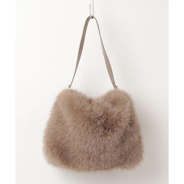 参考価格：4，730円発売時期：2025年10月コンディション：D（傷・汚れあり）傷や汚れがあるが使用には問題ないアイテムブランドタグ：欠損参考商品名：lus. フェイクファーショルダーバッグ参考品番：LUS-1142ZOZO問い合わせ番号...