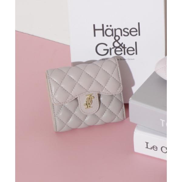 『タイムセール実施中』参考価格：13，200円発売時期：2024年12月コンディション：B（目立つ使用感なし）使用感が少ない、または気にならないアイテム内側・表面：汚れ角・内側：剥げ参考商品名：◇クロスJキルトウォレットシリーズ　ミニ財布参...