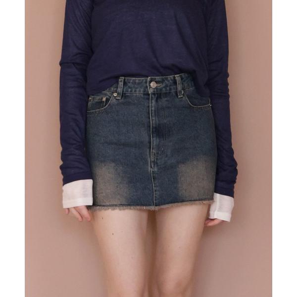 参考価格：4，400円発売時期：2024年08月コンディション：A（使用感なし）数回使用した程度で使用感が感じられないアイテム参考商品名：オーバーダイダメージ加工デニムミニスカート参考品番：223-704-8195/234-704M8195...