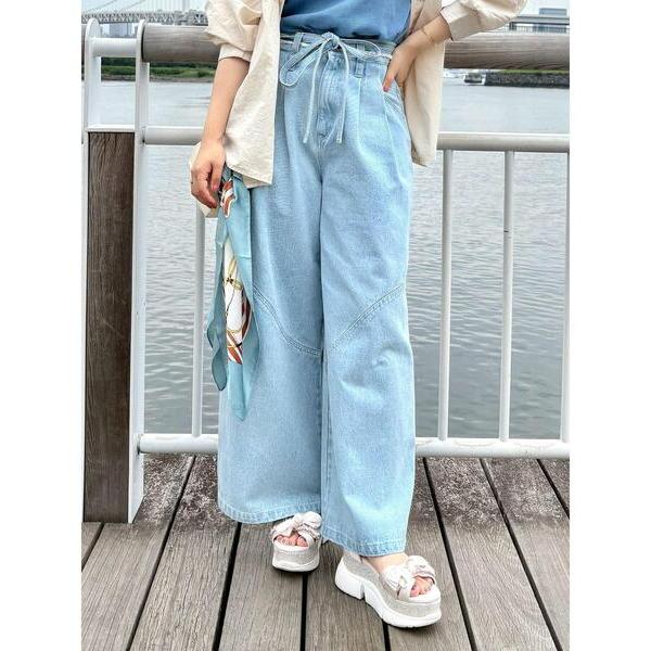 参考価格：6，490円発売時期：2025年05月コンディション：B（目立つ使用感なし）使用感が少ない、または気にならないアイテムすそ周り：汚れ参考商品名：デニム/ツイル 切替ワイドパンツ参考品番：2400765-23-33【商品に関する注意...