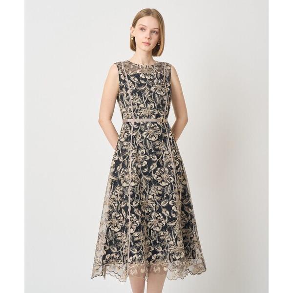 ZOZO問い合わせ番号:103941619ショップ:ANAYI，アナイブランド:ANAYI，アナイ商品名:ダイナミックフラワーフレア ワンピースカテゴリ:ワンピース/ドレス>ドレスブランド品番:10261714230素材:表地:ポリエ...