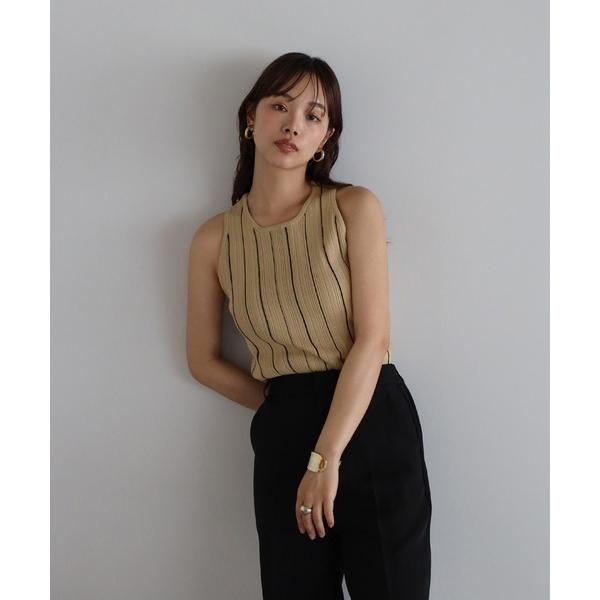 『セール実施中』参考価格：4，730円発売時期：2025年05月コンディション：A（使用感なし）数回使用した程度で使用感が感じられないアイテム参考商品名：stripe american sleeve knit tank top / ストライ...